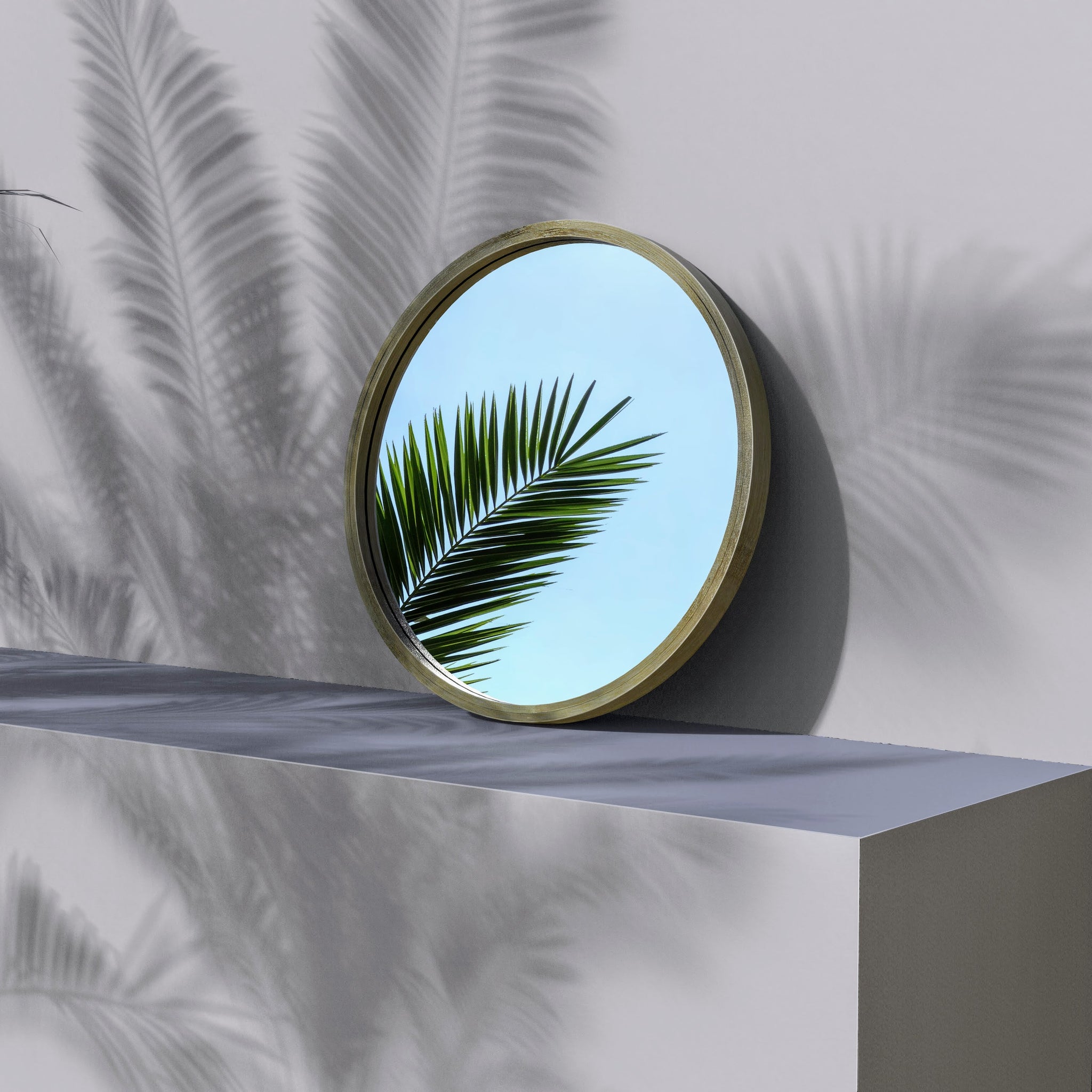 Mira Round Mirror: Hand-designed Bamboo Mirror – Mianzi